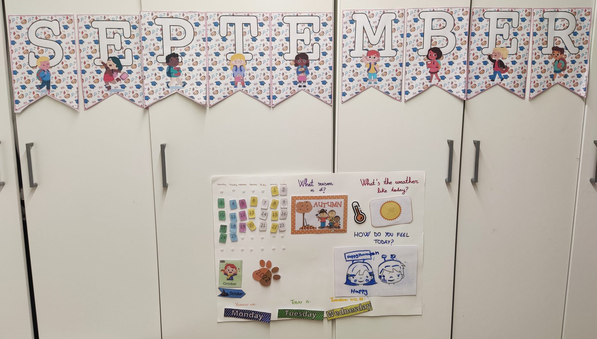 Carteles meses del año para decorar - Aprendiendo con Sira